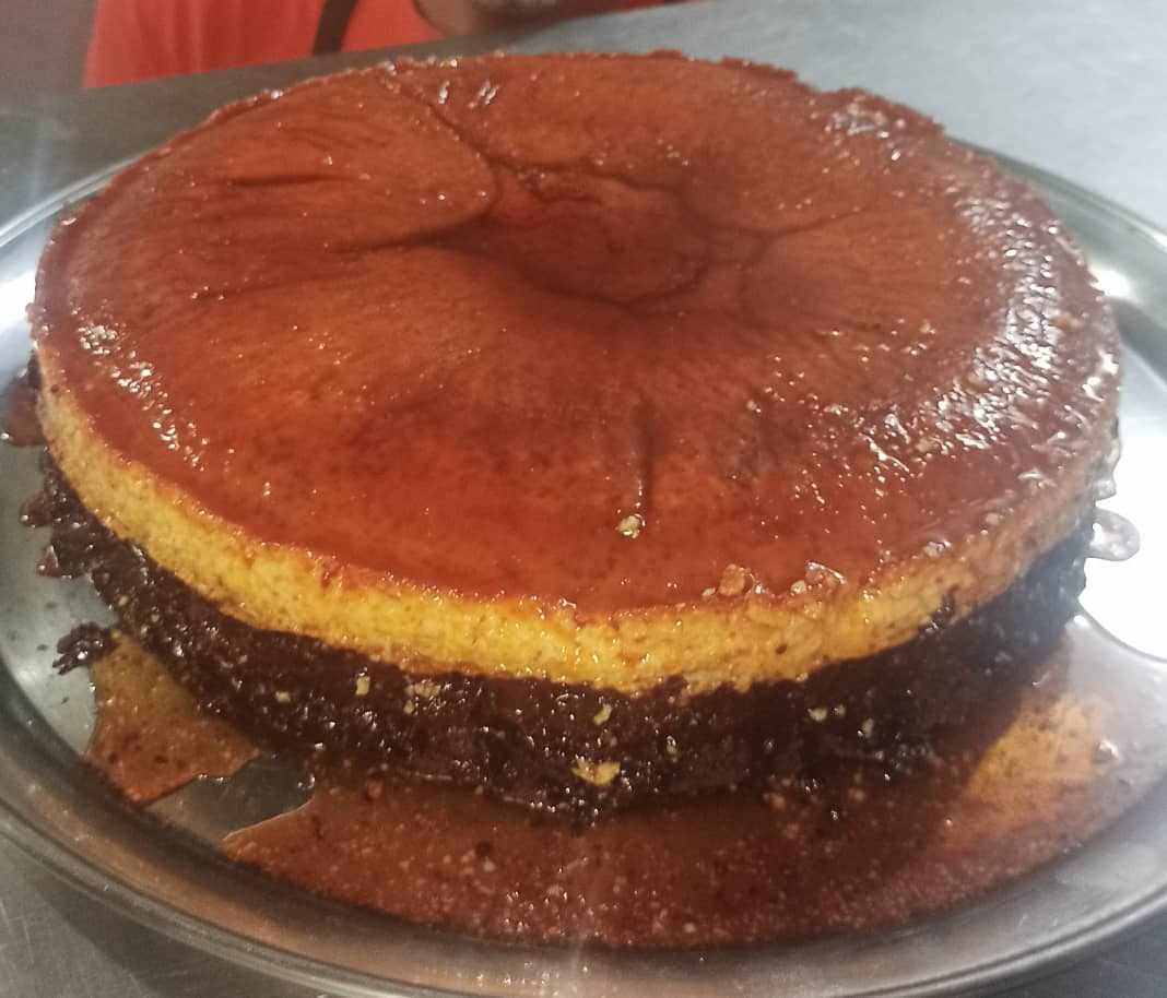 Brownin de Chocolate con quesillo - detoditonline.com